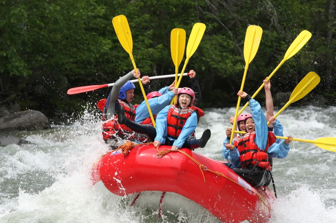 The Best Whitewater Rafting in British Columbia - Paddle BC